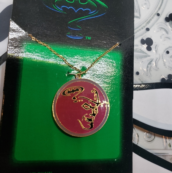 DC Comics | Jewelry | Riddler Batman Forever Metal Necklace Vintage 995 ...